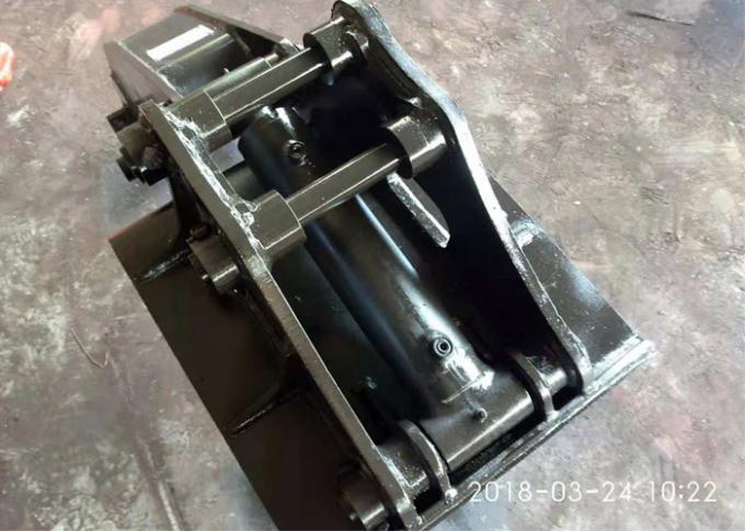 Mini Thumb Clamshell Grab Bucket Bobcat E20 Long Lifespan Durable Side ...