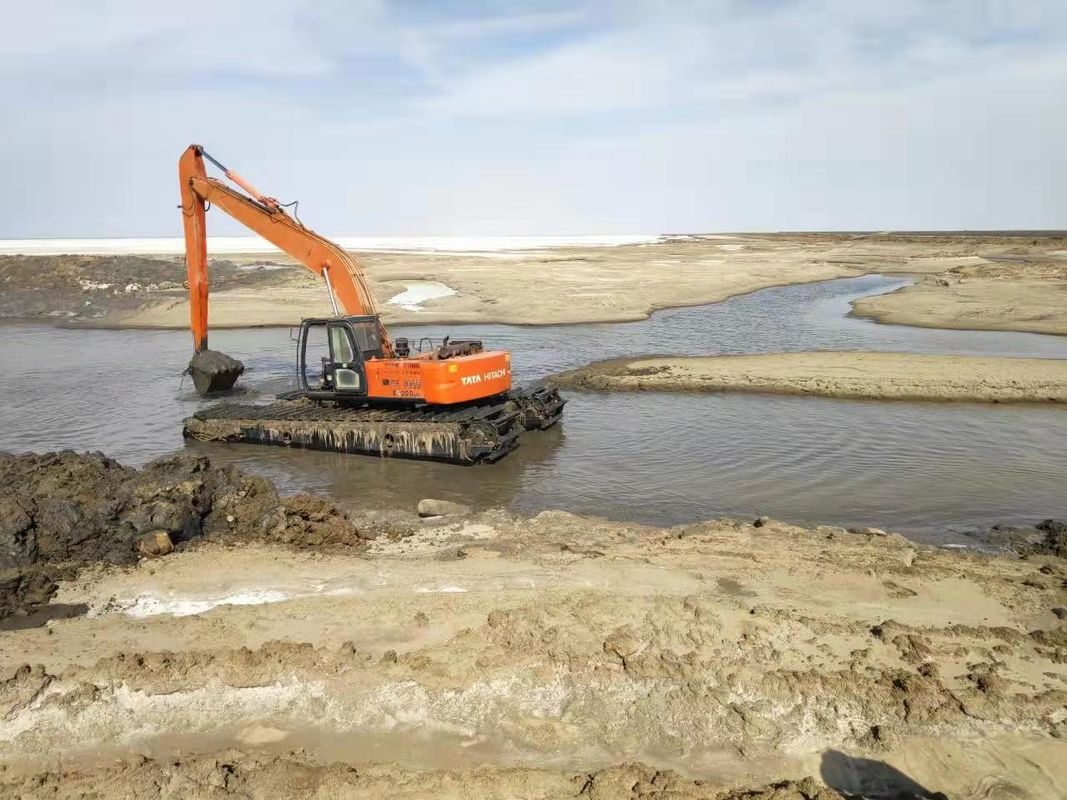 Diesel Engine Amphibious Pontoon , Mini Excavator Tracks Crawler ...